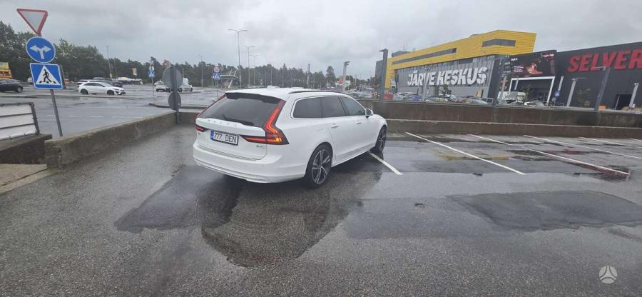 Белый Вольво В90 2022 в Таллин, объемом двигателя 2.00 л и пробегом 265 тыс. км за 22500 €, фото 4 на AUTOMOTO.COM.LV