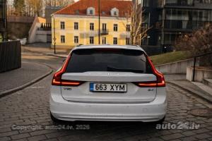 Balts Volvo V90 2022 Tartu, ar dzinēja tilpumu 2.00 L un nobraukumu 264 tūkst. km par 17999 €, foto 2 vietnē AUTOMOTO.COM.LV