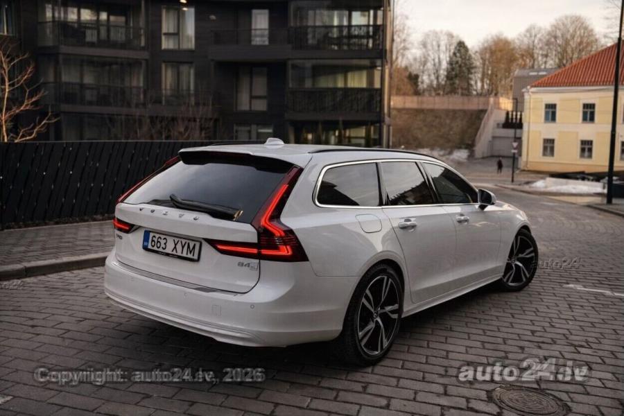 Balts Volvo V90 2022 Tartu, ar dzinēja tilpumu 2.00 L un nobraukumu 264 tūkst. km par 17999 €, foto 6 vietnē AUTOMOTO.COM.LV