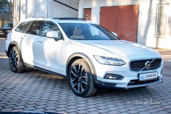 Balts Volvo V90 2022 Tallina, ar dzinēja tilpumu 2.00 L un nobraukumu 83 tūkst. km par 49990 €, foto 8 vietnē AUTOMOTO.COM.LV