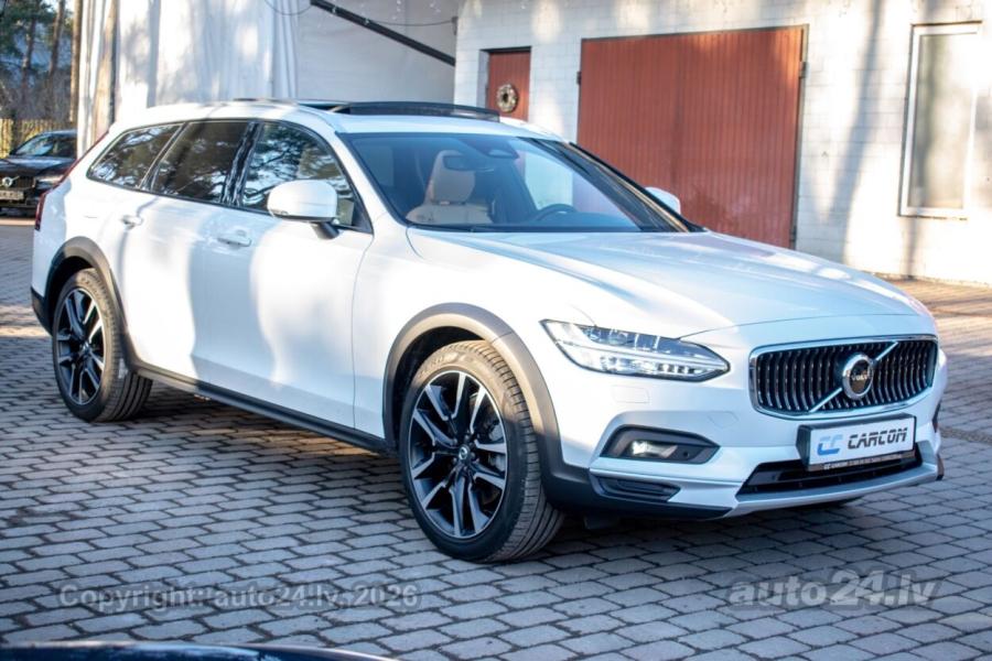 Balts Volvo V90 2022 Tallina, ar dzinēja tilpumu 2.00 L un nobraukumu 83 tūkst. km par 49990 €, foto 9 vietnē AUTOMOTO.COM.LV
