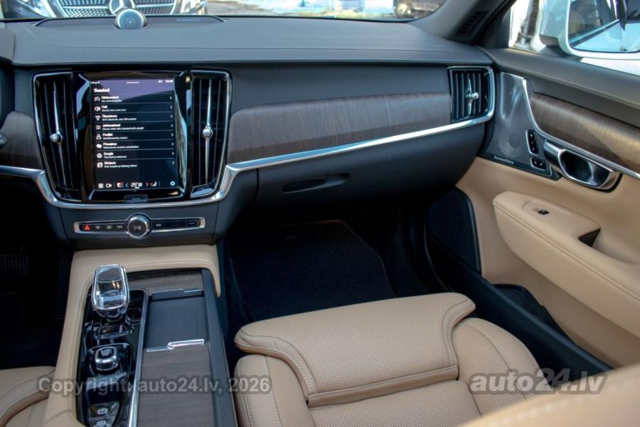 Balts Volvo V90 2022 Tallina, ar dzinēja tilpumu 2.00 L un nobraukumu 83 tūkst. km par 49990 €, foto 13 vietnē AUTOMOTO.COM.LV