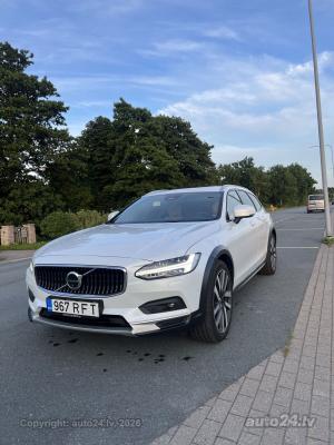 Balts Volvo V90 2022 Tallina, ar dzinēja tilpumu 2.00 L un nobraukumu 79 tūkst. km par 39000 €, foto  vietnē AUTOMOTO.COM.LV