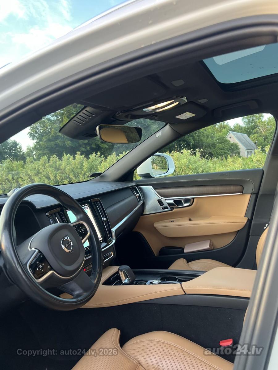 Balts Volvo V90 2022 Tallina, ar dzinēja tilpumu 2.00 L un nobraukumu 79 tūkst. km par 39000 €, foto 13 vietnē AUTOMOTO.COM.LV