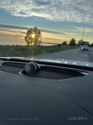 Balts Volvo V90 2022 Tallina, ar dzinēja tilpumu 2.00 L un nobraukumu 79 tūkst. km par 39000 €, foto 24 vietnē AUTOMOTO.COM.LV