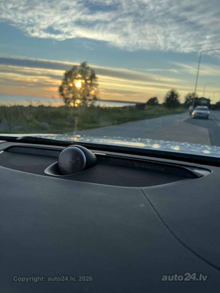 Balts Volvo V90 2022 Tallina, ar dzinēja tilpumu 2.00 L un nobraukumu 79 tūkst. km par 39000 €, foto 24 vietnē AUTOMOTO.COM.LV