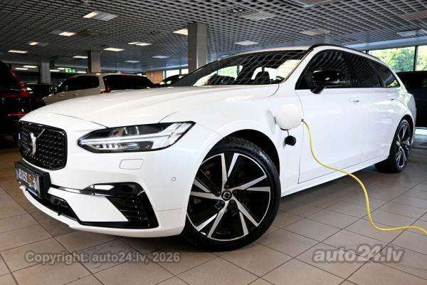 Белый Вольво В90 2022 в Таллин, объемом двигателя 2.00 л и пробегом 80 тыс. км за 39880 €, фото 5 на AUTOMOTO.COM.LV