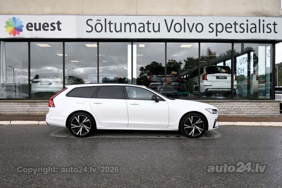 Balts Volvo V90 2022 Tallina, ar dzinēja tilpumu 2.00 L un nobraukumu 80 tūkst. km par 39880 €, foto 8 vietnē AUTOMOTO.COM.LV