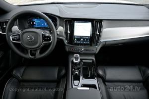 Balts Volvo V90 2022 Tallina, ar dzinēja tilpumu 2.00 L un nobraukumu 80 tūkst. km par 39880 €, foto 18 vietnē AUTOMOTO.COM.LV
