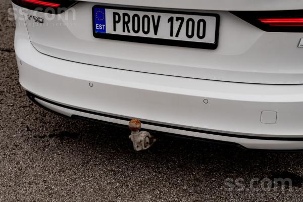 Balts Volvo V90 2022 Tallina, ar dzinēja tilpumu 2.00 L un nobraukumu 57 tūkst. km par 34900 €, foto 7 vietnē AUTOMOTO.COM.LV