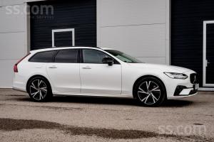 White Volvo V90 2022 in Tallinn, with an engine capacity of 2.00 L and mileage of 57 thousand km for 34900 €, photo 12 on AUTOMOTO.COM.LV