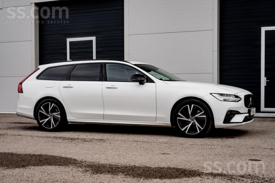 White Volvo V90 2022 in Tallinn, with an engine capacity of 2.00 L and mileage of 57 thousand km for 34900 €, photo 12 on AUTOMOTO.COM.LV