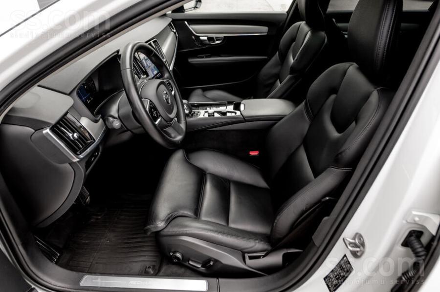 White Volvo V90 2022 in Tallinn, with an engine capacity of 2.00 L and mileage of 57 thousand km for 34900 €, photo 15 on AUTOMOTO.COM.LV