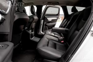 White Volvo V90 2022 in Tallinn, with an engine capacity of 2.00 L and mileage of 57 thousand km for 34900 €, photo 17 on AUTOMOTO.COM.LV