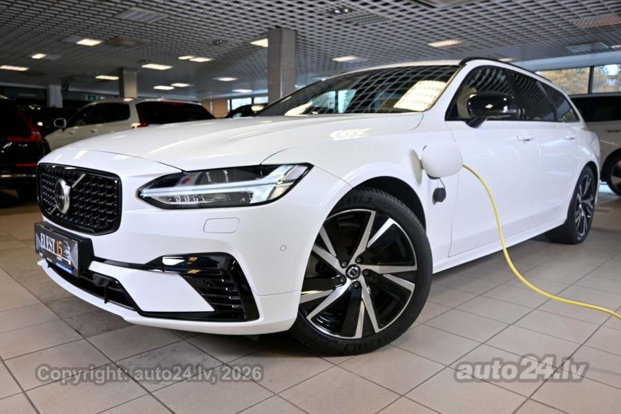 White Volvo V90 2023 in Tallinn, with an engine capacity of 2.00 L and mileage of 54 thousand km for 41990 €, photo 5 on AUTOMOTO.COM.LV