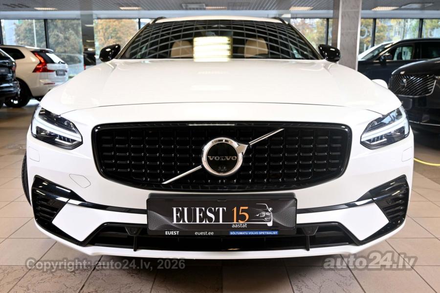 White Volvo V90 2023 in Tallinn, with an engine capacity of 2.00 L and mileage of 54 thousand km for 41990 €, photo 6 on AUTOMOTO.COM.LV
