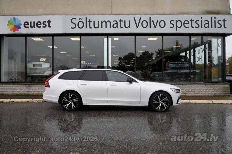White Volvo V90 2023 in Tallinn, with an engine capacity of 2.00 L and mileage of 54 thousand km for 41990 €, photo 8 on AUTOMOTO.COM.LV