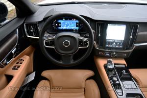 White Volvo V90 2023 in Tallinn, with an engine capacity of 2.00 L and mileage of 54 thousand km for 41990 €, photo 9 on AUTOMOTO.COM.LV