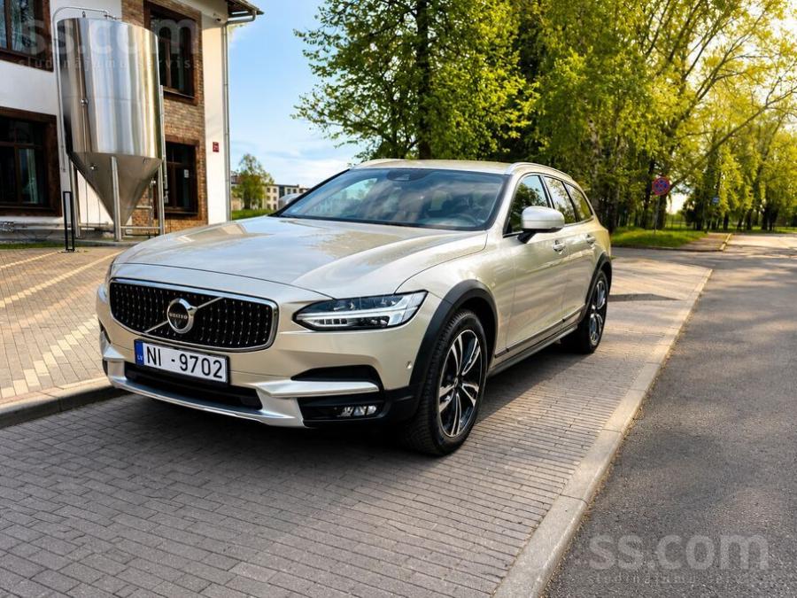 Dzeltens Volvo V90 2019 Jelgava, ar dzinēja tilpumu 2.00 L un nobraukumu 374 tūkst. km par 16500 €, foto 1 vietnē AUTOMOTO.COM.LV
