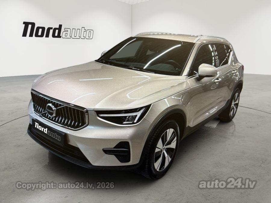 Beige Volvo XC40 2022 in Tallinn, with an engine capacity of 1.50 L and mileage of 60 thousand km for 26900 €, photo 1 on AUTOMOTO.COM.LV