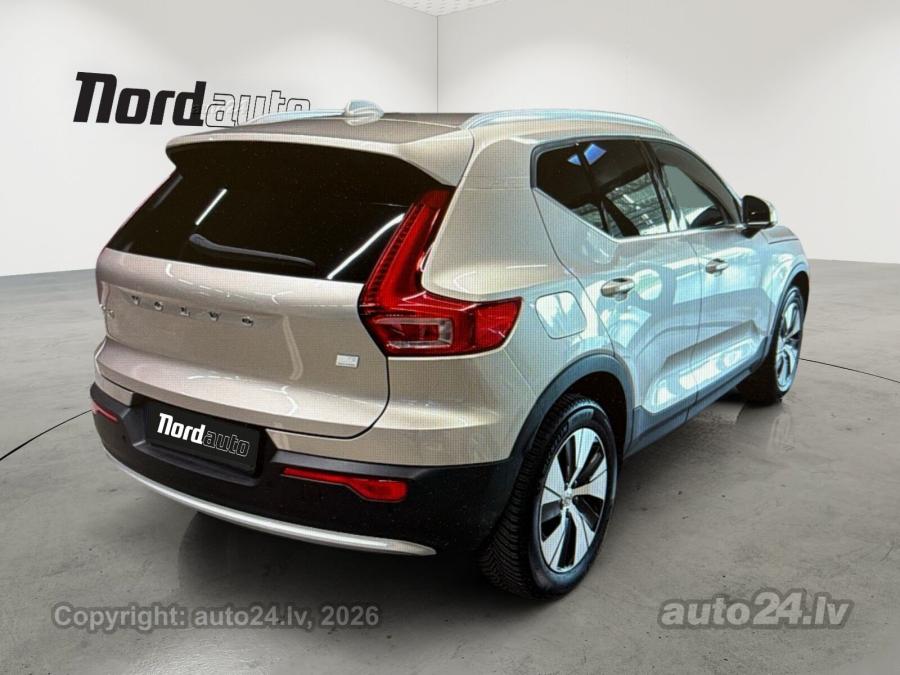 Beige Volvo XC40 2022 in Tallinn, with an engine capacity of 1.50 L and mileage of 60 thousand km for 26900 €, photo 3 on AUTOMOTO.COM.LV