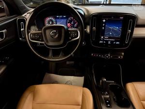 Black Volvo XC40 2018 in Kaunas, with an engine capacity of 2.00 L and mileage of 75 thousand km for 29600 €, photo 12 on AUTOMOTO.COM.LV