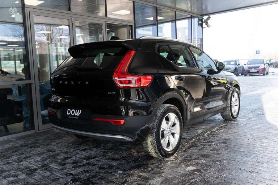 Melns Volvo XC40 2018 Viļņa, ar dzinēja tilpumu 1.97 L un nobraukumu 207 tūkst. km par 15990 €, foto 5 vietnē AUTOMOTO.COM.LV