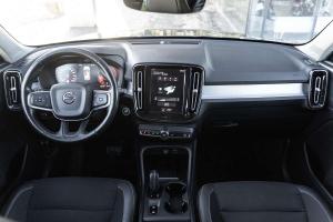 Melns Volvo XC40 2018 Viļņa, ar dzinēja tilpumu 1.97 L un nobraukumu 207 tūkst. km par 15990 €, foto 14 vietnē AUTOMOTO.COM.LV