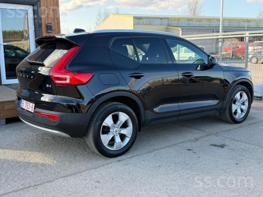 Melns Volvo XC40 2018 Rīga, ar dzinēja tilpumu 2.00 L un nobraukumu 227 tūkst. km par 17990 €, foto 4 vietnē AUTOMOTO.COM.LV