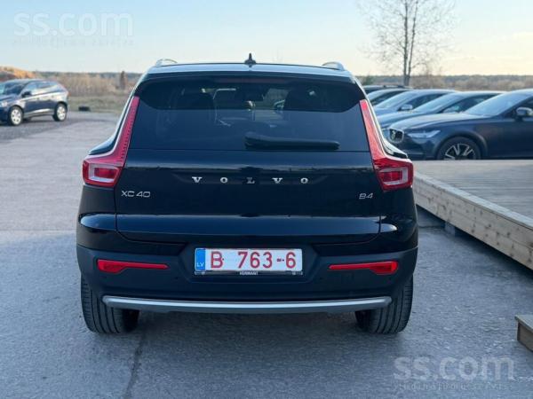 Melns Volvo XC40 2018 Rīga, ar dzinēja tilpumu 2.00 L un nobraukumu 227 tūkst. km par 17990 €, foto 5 vietnē AUTOMOTO.COM.LV