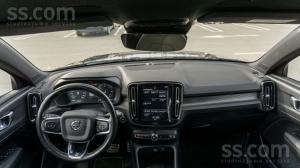 Melns Volvo XC40 2018 Rīga, ar dzinēja tilpumu 2.00 L un nobraukumu 280 tūkst. km par 17390 €, foto 12 vietnē AUTOMOTO.COM.LV