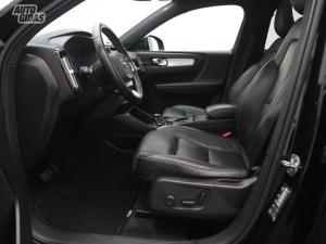 Black Volvo XC40 2018 in Vilnius, with an engine capacity of 2.00 L and mileage of 202 thousand km for 20199 €, photo 5 on AUTOMOTO.COM.LV