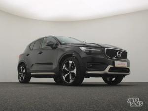Black Volvo XC40 2018 in Vilnius, with an engine capacity of 2.00 L and mileage of 202 thousand km for 20199 €, photo 12 on AUTOMOTO.COM.LV