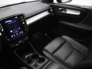 Black Volvo XC40 2018 in Vilnius, with an engine capacity of 2.00 L and mileage of 202 thousand km for 20199 €, photo 22 on AUTOMOTO.COM.LV