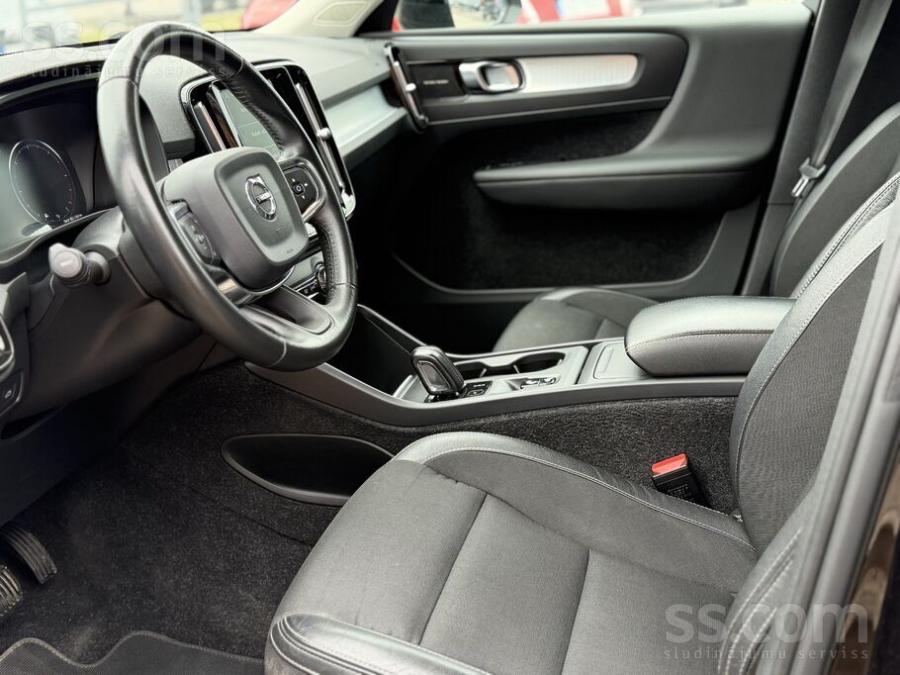 Melns Volvo XC40 2018 Rīga, ar dzinēja tilpumu 2.00 L un nobraukumu 227 tūkst. km par 17950 €, foto 8 vietnē AUTOMOTO.COM.LV