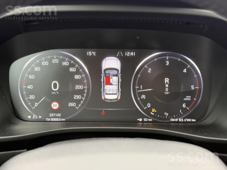 Melns Volvo XC40 2018 Rīga, ar dzinēja tilpumu 2.00 L un nobraukumu 227 tūkst. km par 17950 €, foto 12 vietnē AUTOMOTO.COM.LV
