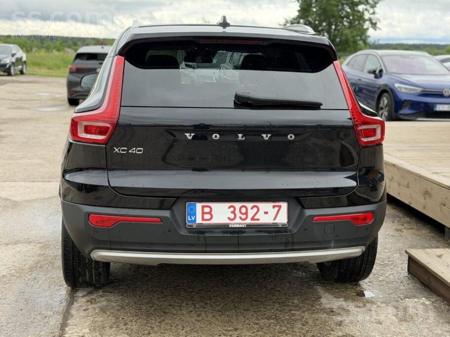 Melns Volvo XC40 2018 Rīga, ar dzinēja tilpumu 2.00 L un nobraukumu 227 tūkst. km par 17950 €, foto 19 vietnē AUTOMOTO.COM.LV