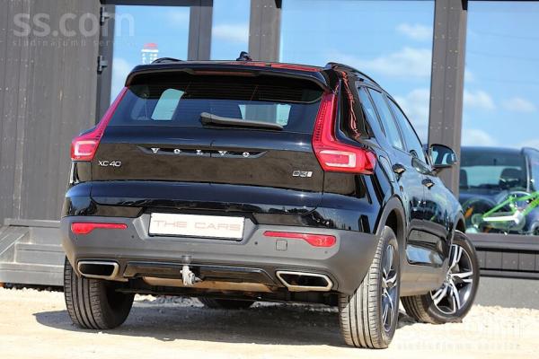 Melns Volvo XC40 2018 Tukums, ar dzinēja tilpumu 2.00 L un nobraukumu 118 tūkst. km par 23490 €, foto 2 vietnē AUTOMOTO.COM.LV