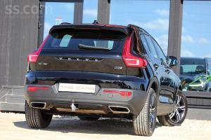 Черный Вольво XC40 2018 в Тукумс, объемом двигателя 2.00 л и пробегом 118 тыс. км за 23490 €, фото 3 на AUTOMOTO.COM.LV