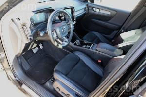 Черный Вольво XC40 2018 в Тукумс, объемом двигателя 2.00 л и пробегом 118 тыс. км за 23490 €, фото 9 на AUTOMOTO.COM.LV