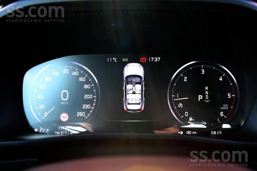 Черный Вольво XC40 2018 в Тукумс, объемом двигателя 2.00 л и пробегом 118 тыс. км за 23490 €, фото 15 на AUTOMOTO.COM.LV