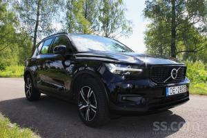 Melns Volvo XC40 2018 Tukums, ar dzinēja tilpumu 2.00 L un nobraukumu 280 tūkst. km par 16900 €, foto 4 vietnē AUTOMOTO.COM.LV
