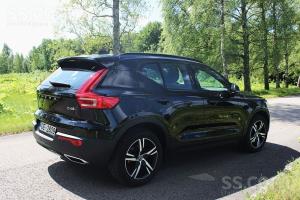 Melns Volvo XC40 2018 Tukums, ar dzinēja tilpumu 2.00 L un nobraukumu 280 tūkst. km par 16900 €, foto 5 vietnē AUTOMOTO.COM.LV
