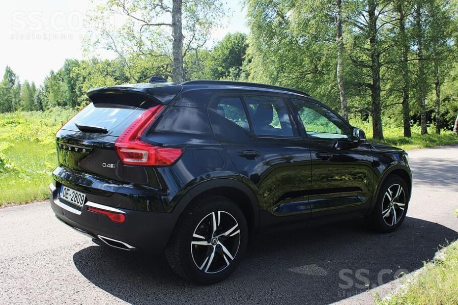 Melns Volvo XC40 2018 Tukums, ar dzinēja tilpumu 2.00 L un nobraukumu 280 tūkst. km par 16900 €, foto 5 vietnē AUTOMOTO.COM.LV