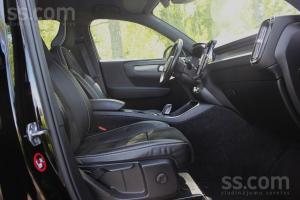 Melns Volvo XC40 2018 Tukums, ar dzinēja tilpumu 2.00 L un nobraukumu 280 tūkst. km par 16900 €, foto 11 vietnē AUTOMOTO.COM.LV