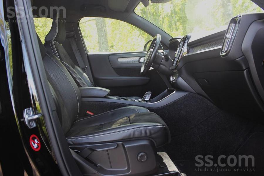 Melns Volvo XC40 2018 Tukums, ar dzinēja tilpumu 2.00 L un nobraukumu 280 tūkst. km par 16900 €, foto 11 vietnē AUTOMOTO.COM.LV