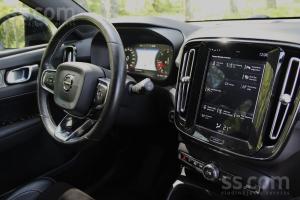 Melns Volvo XC40 2018 Tukums, ar dzinēja tilpumu 2.00 L un nobraukumu 280 tūkst. km par 16900 €, foto 12 vietnē AUTOMOTO.COM.LV