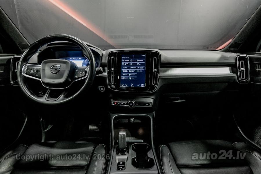 Melns Volvo XC40 2018 Pērnava, ar dzinēja tilpumu 2.00 L un nobraukumu 213 tūkst. km par 19990 €, foto 17 vietnē AUTOMOTO.COM.LV
