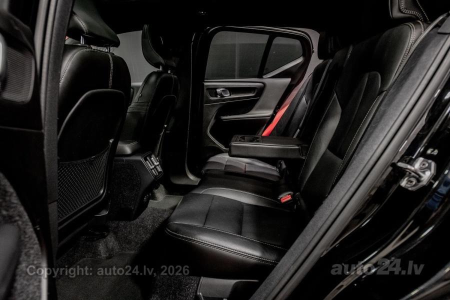 Melns Volvo XC40 2018 Pērnava, ar dzinēja tilpumu 2.00 L un nobraukumu 213 tūkst. km par 19990 €, foto 20 vietnē AUTOMOTO.COM.LV