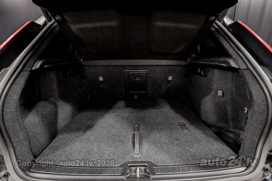 Melns Volvo XC40 2018 Pērnava, ar dzinēja tilpumu 2.00 L un nobraukumu 213 tūkst. km par 19990 €, foto 21 vietnē AUTOMOTO.COM.LV